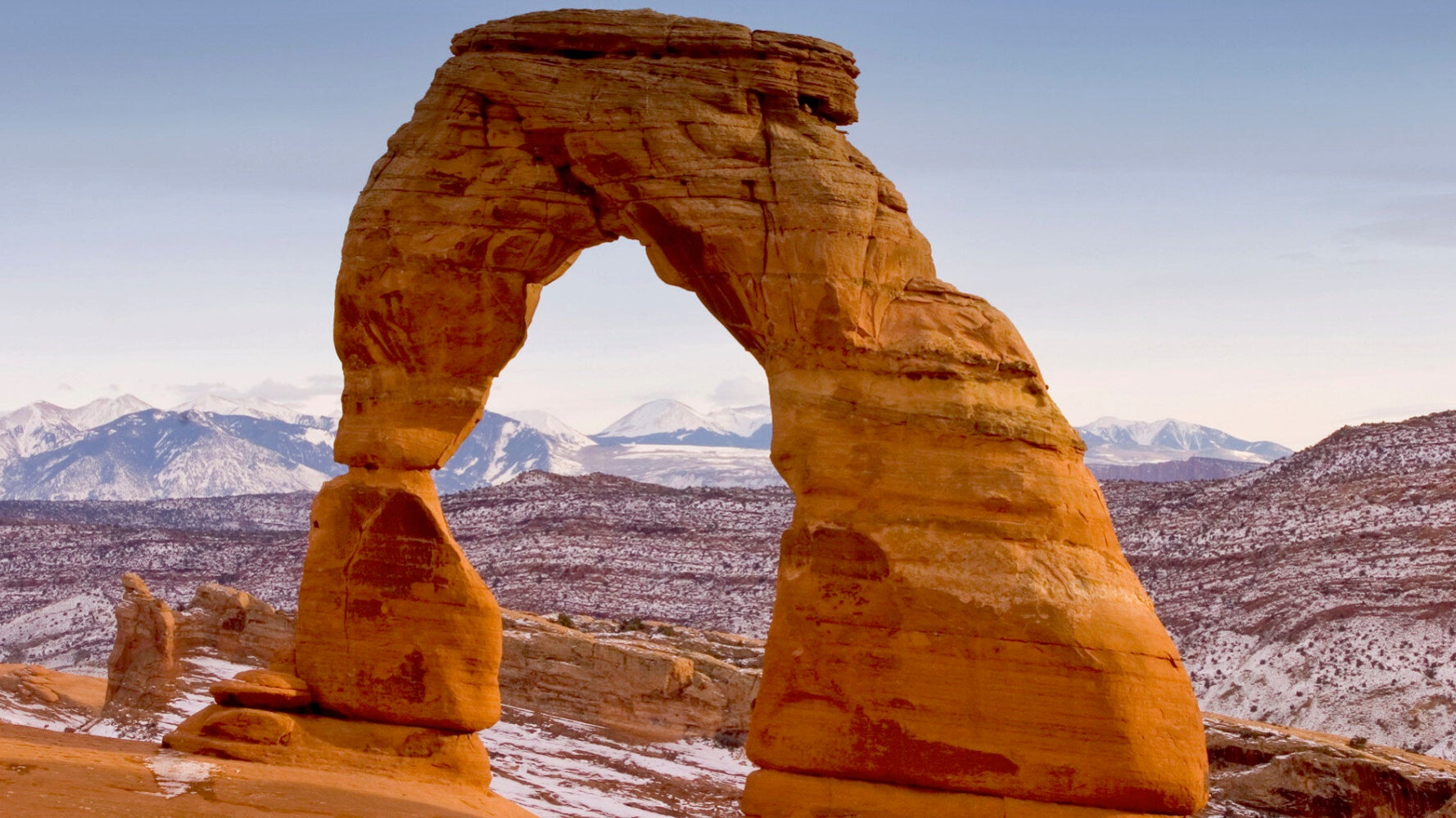 Strange Antics Under Arches | HuffPost UK Life