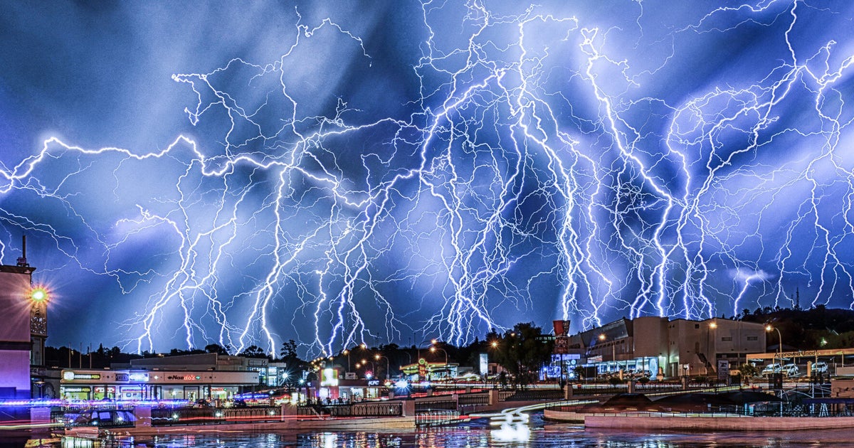 11 Dramatic Images Of Lightning Over Johannesburg, South Africa ...