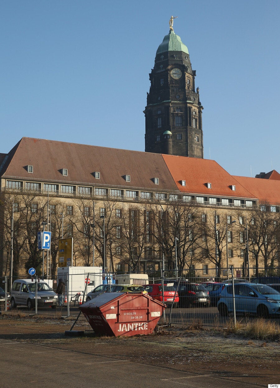 Dresden Bombing Anniversary Photos Contrast 1945 Devastation With 70 ...