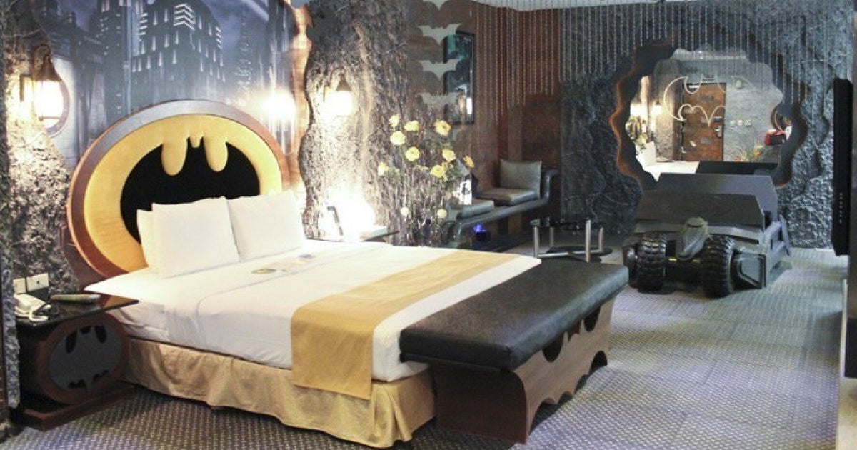 Eden Motel's Batcave Suite Is The Batman Themed Hotel Room We've Always ...
