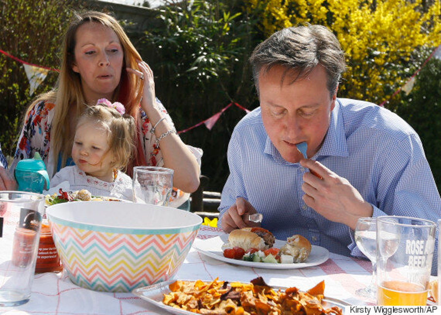 David Cameron Has Bacon Sandwich Moment Eating Haggis On General ...
