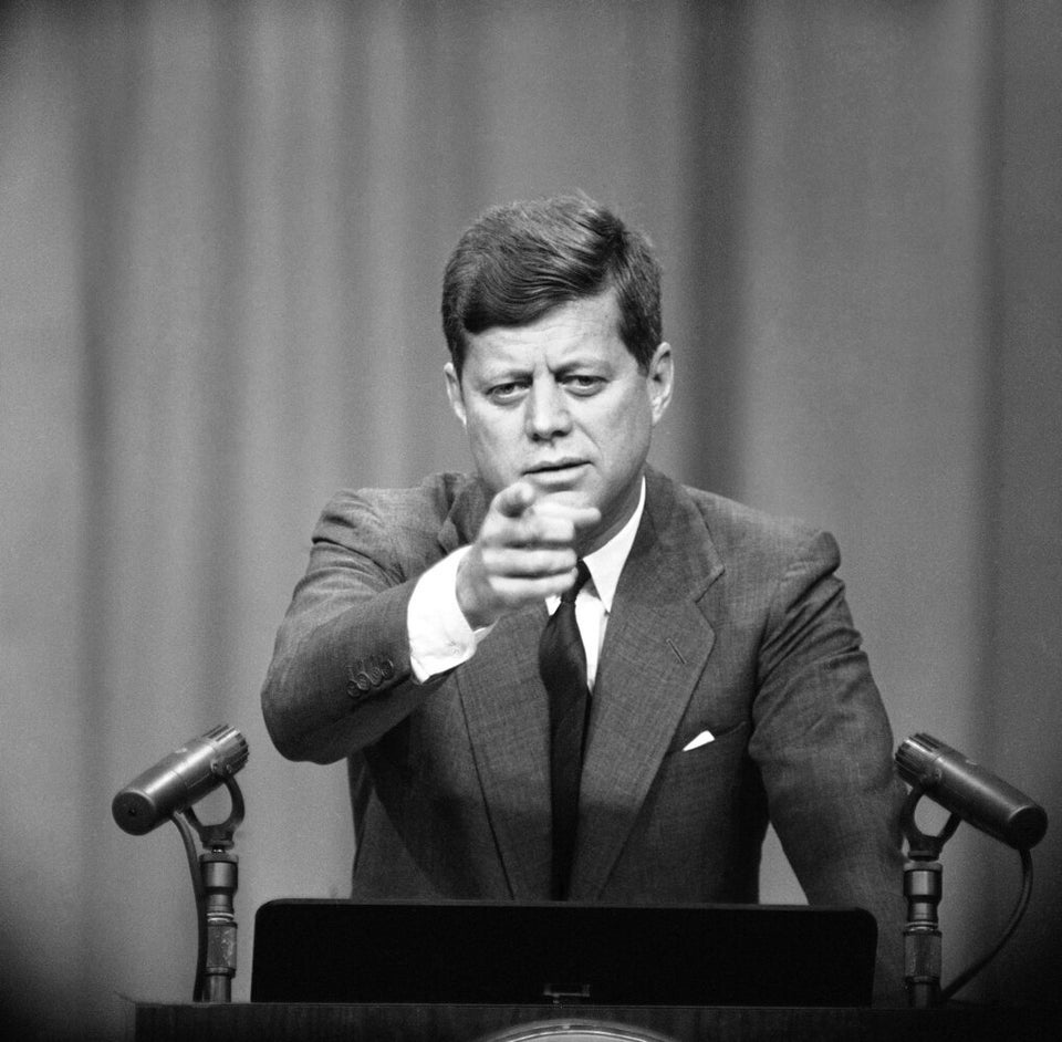 13 Astonishing Pictures From This Day In History: November 29 ...