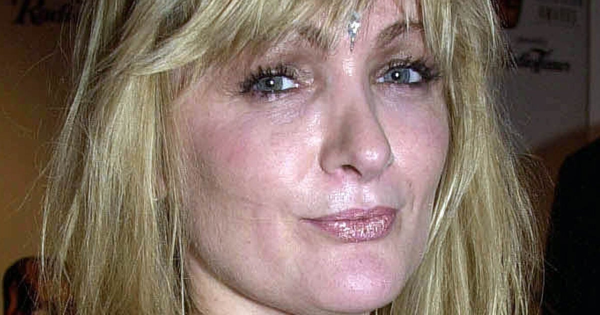 'Royle Family' Star Caroline Aherne Fighting Lung Cancer | HuffPost UK ...
