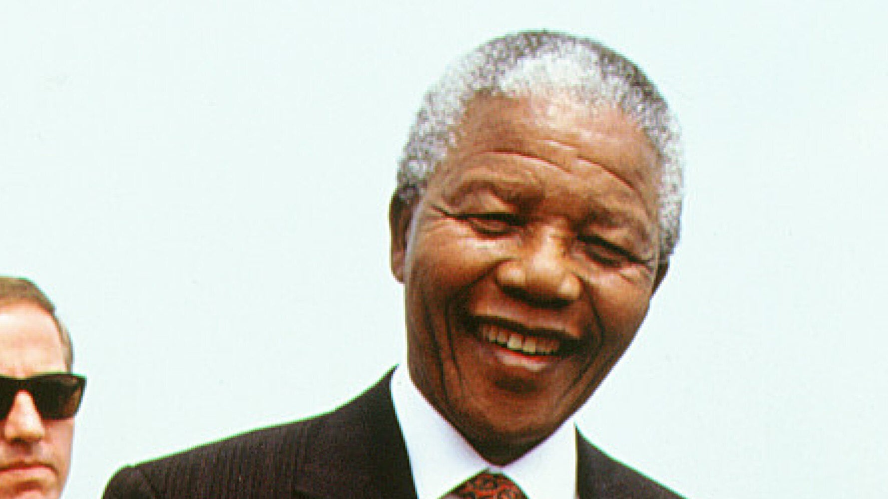 Should We Be Grieving Mandela's Death on Facebook and Twitter ...