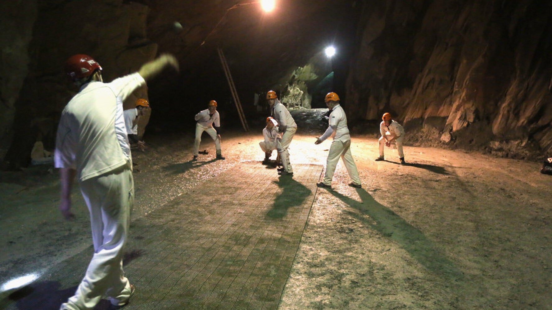 World's First Underground Cricket Match Held In Cumbria (VIDEO ...
