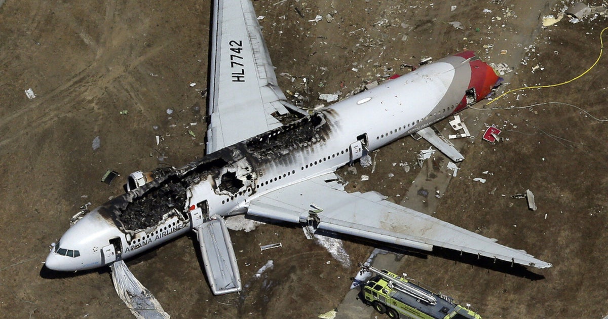 Plane Crash Lands At San Francisco Airport, Two Killed | HuffPost UK News