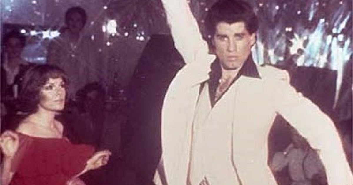 WATCH: John Travolta Proves He Can Still Bust A Move On The Dance Floor ...