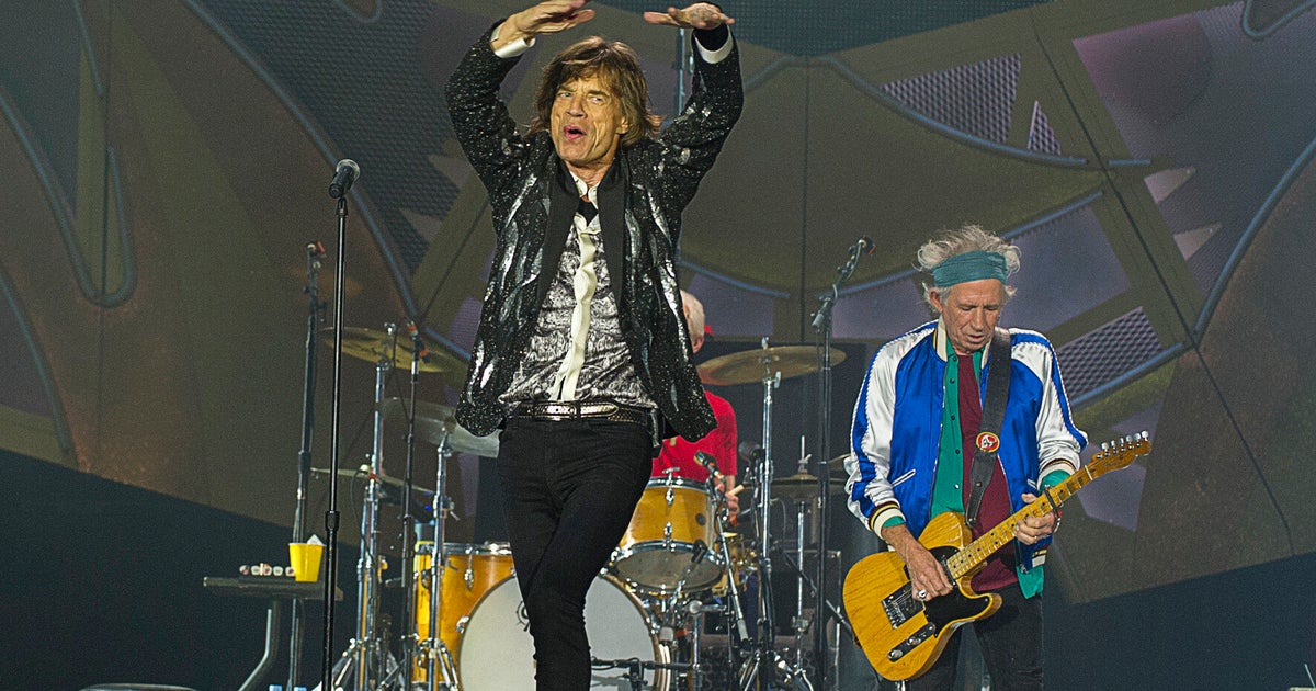 Mick Jagger Performs With Rolling Stones For First Time Since L'Wren ...
