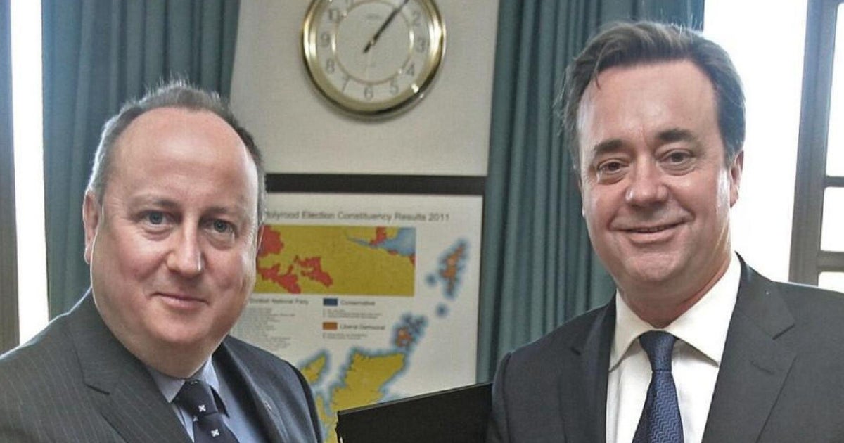 Warning: This Face-Swap Of David Cameron And Alex Salmond May Give You ...