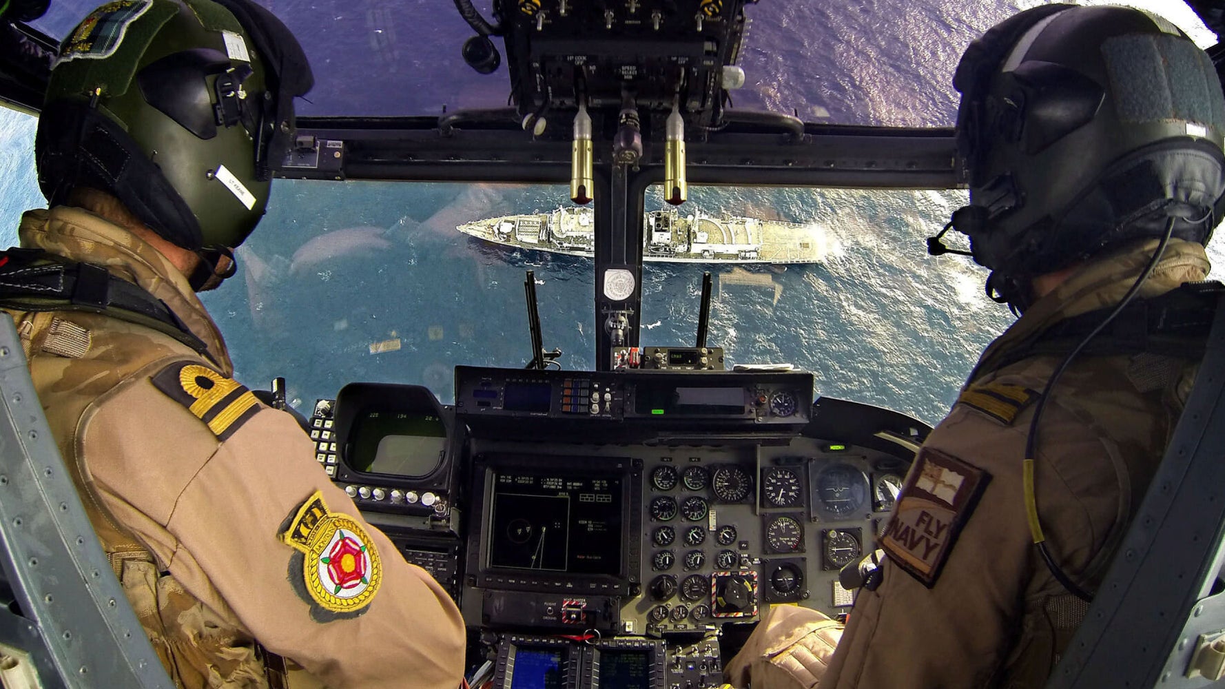 24 Incredible Images From Annual Royal Navy Photographers Competition ...