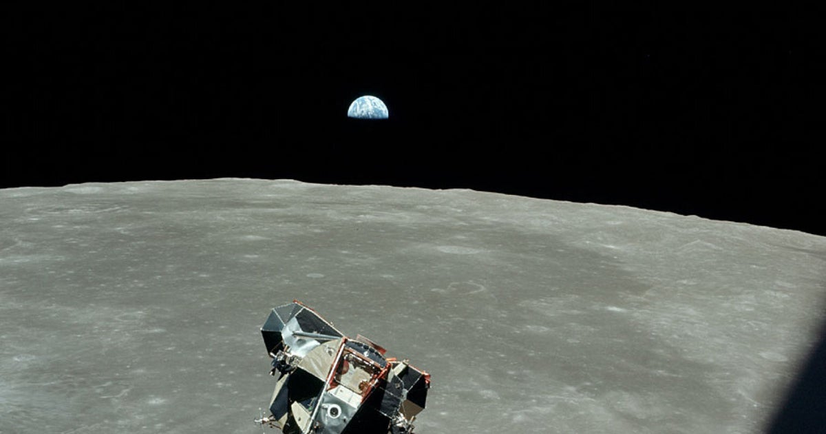 Apollo Photo Archive Has Thousands Of Stunning Images From Nasa Moon ...