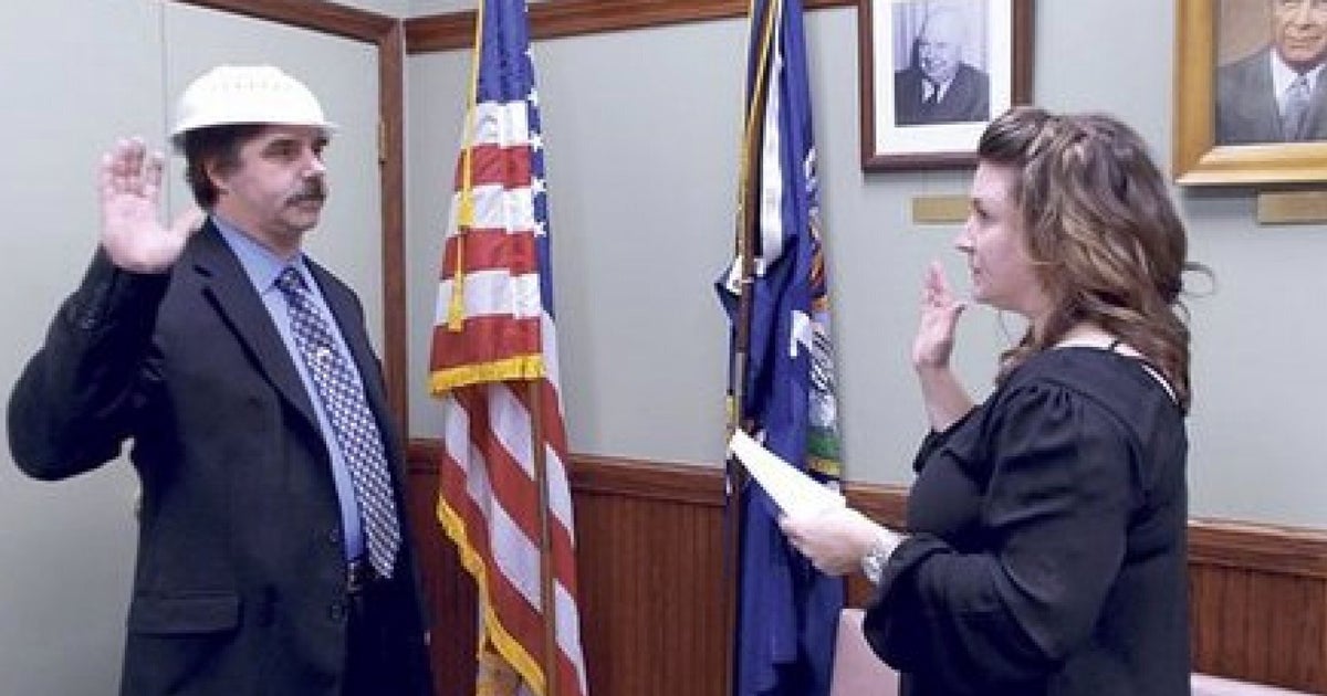 Atheist 'Pastafarian' Christopher Schaeffer Sworn Into New York Town ...