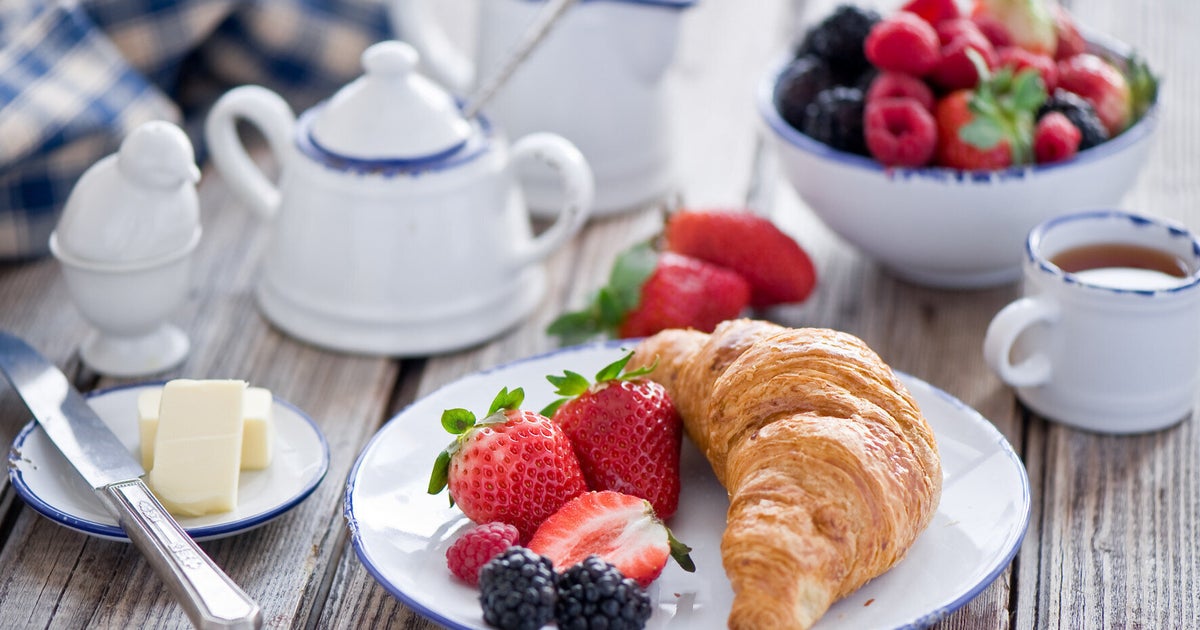 Why You Should Eat Breakfast: People Who Eat It Burn More Calories ...