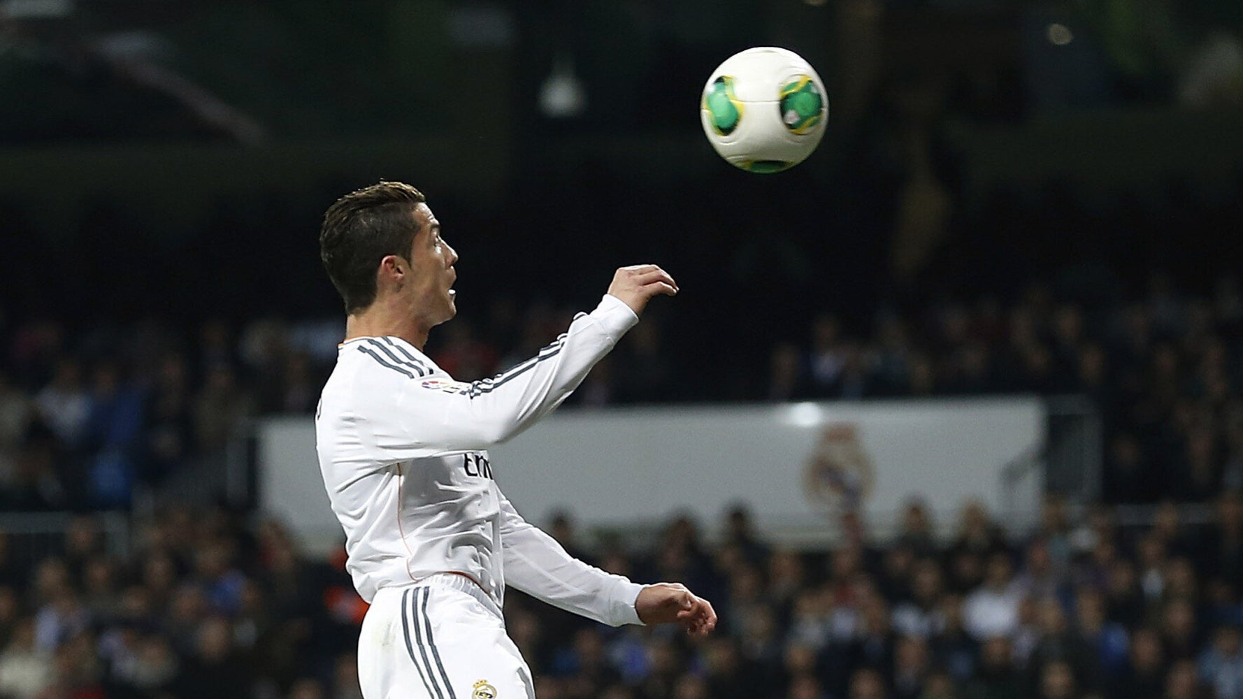 Cristiano Ronaldo And The Amazing Picture Which Shows How High The Real ...
