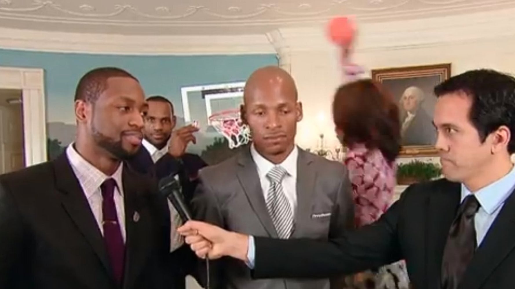 Michelle Obama Slam Dunk Proves The First Lady Is Utterly Awesome ...