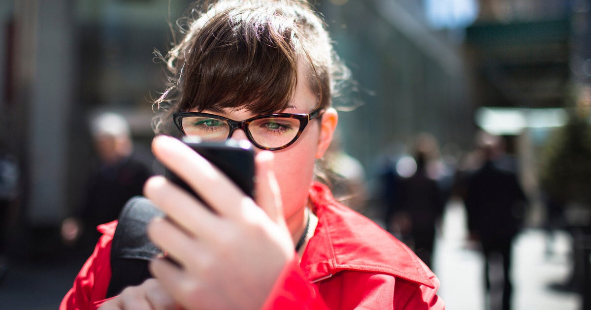 Texting While Walking Can Be Dangerous, Scientists Pointlessly Report ...