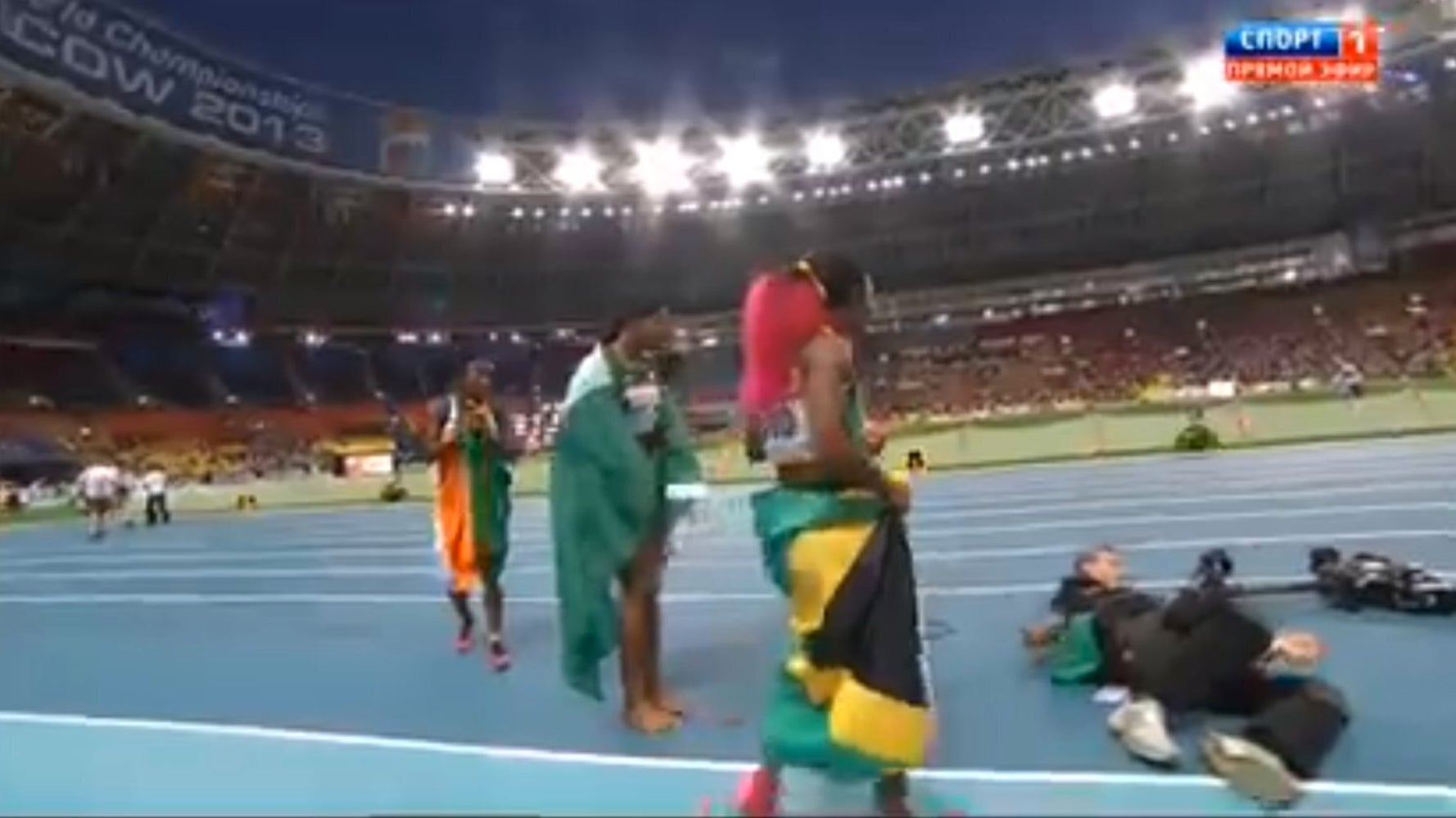 Whoops! Cameraman Falls Over At World Athletics Championships (VIDEO ...
