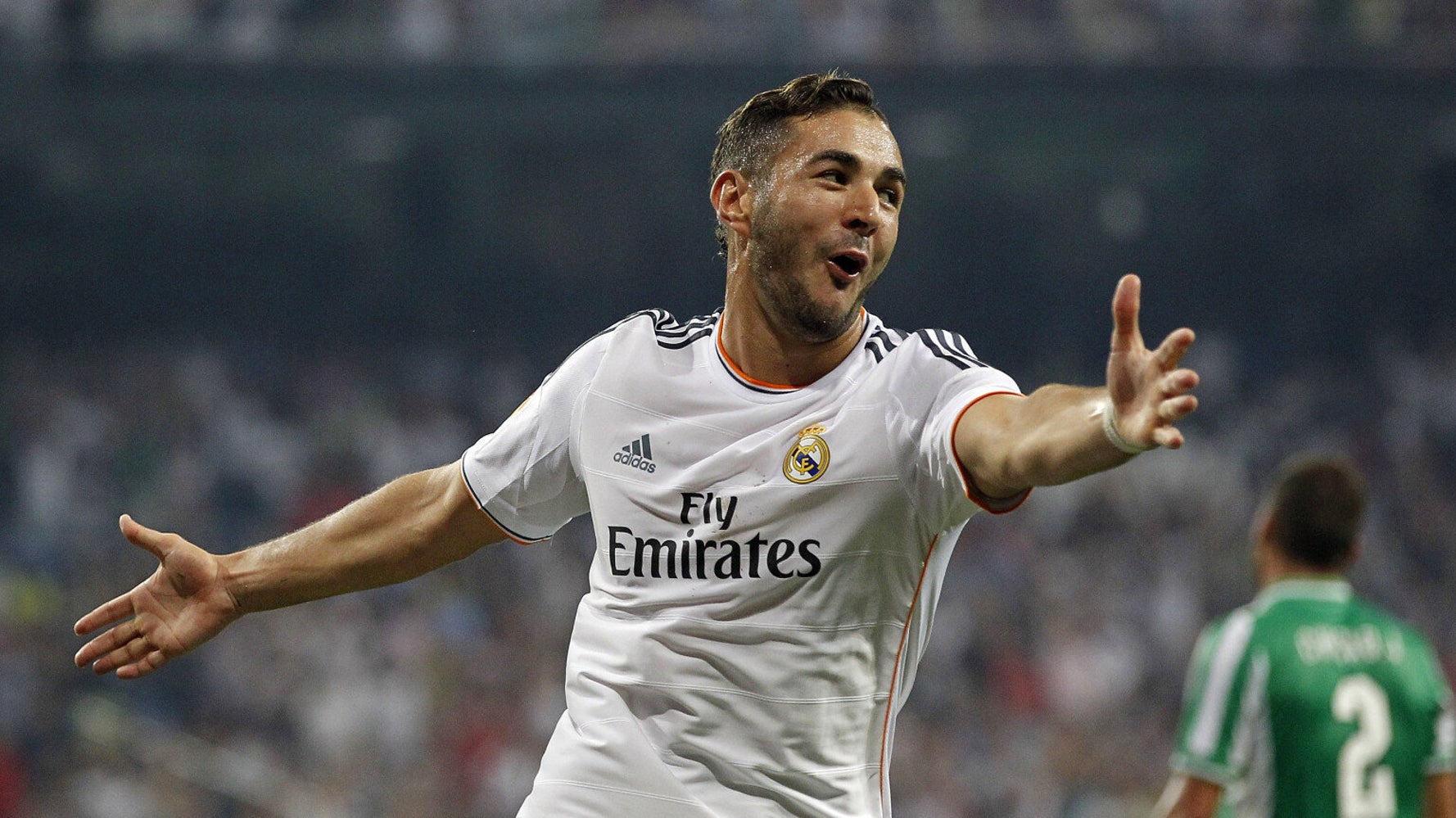 Arsenal Set To 'Bid £40m' For Real Madrid's Karim Benzema | HuffPost UK ...