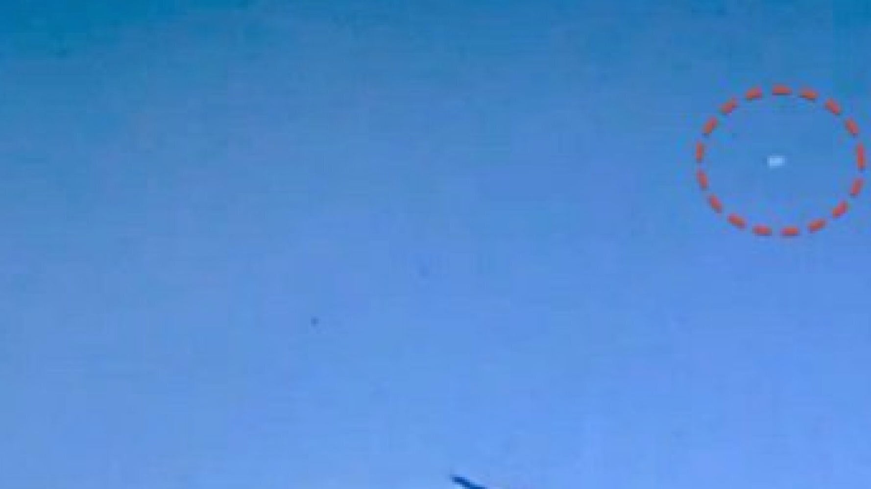 UFO Caught On Live TV Above Silverstone Race Track | HuffPost UK Tech