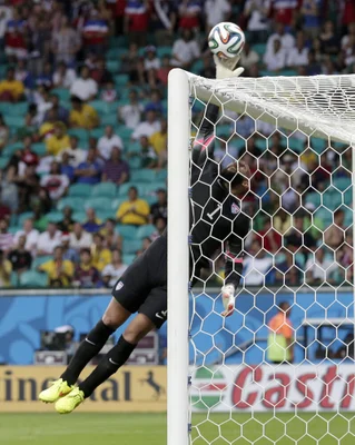 Things Tim Howard Could Save Miley Cyrus