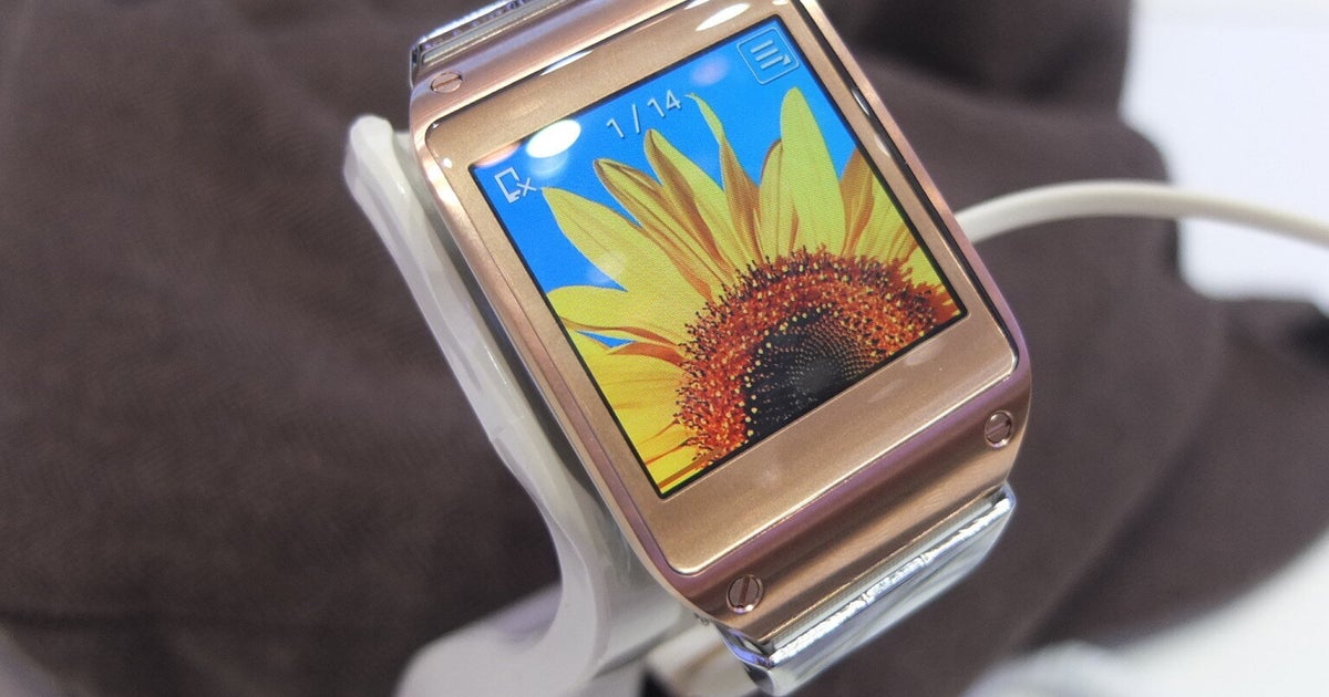 Samsung Galaxy Gear Preview: Hands-On With The Big New Smartwatch ...