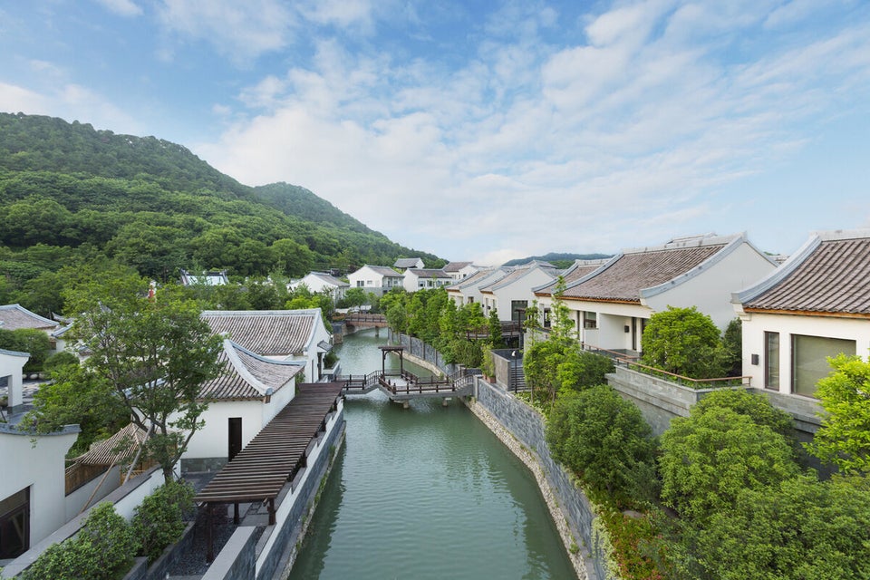 Chinese Hotel Resorts That Will Turn Your Head Eastwards | HuffPost UK Life