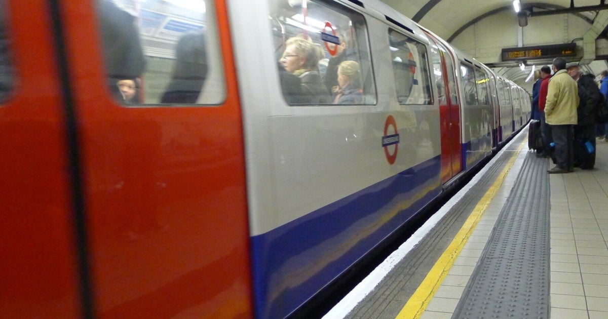 Five Truths About What It's Really Like to Be a Commuter | HuffPost UK Life