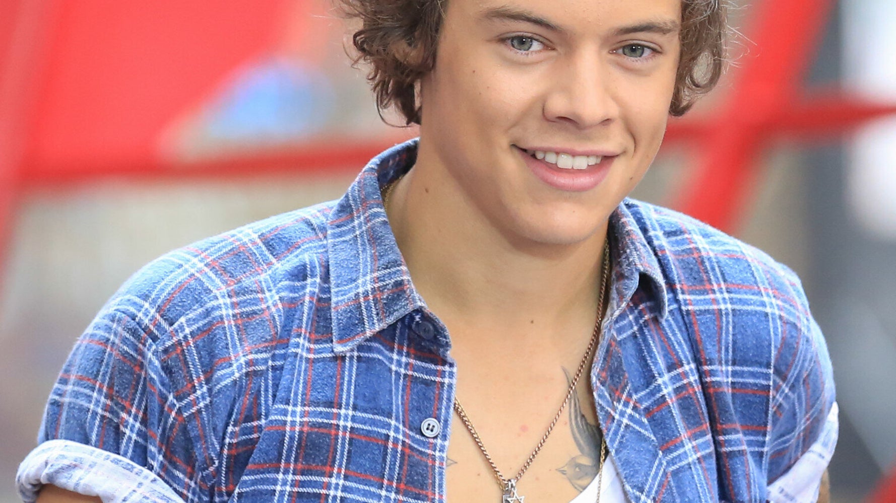 Harry Styles' New Tattoo Is A Giant Rose On His Left Arm (PICTURES ...