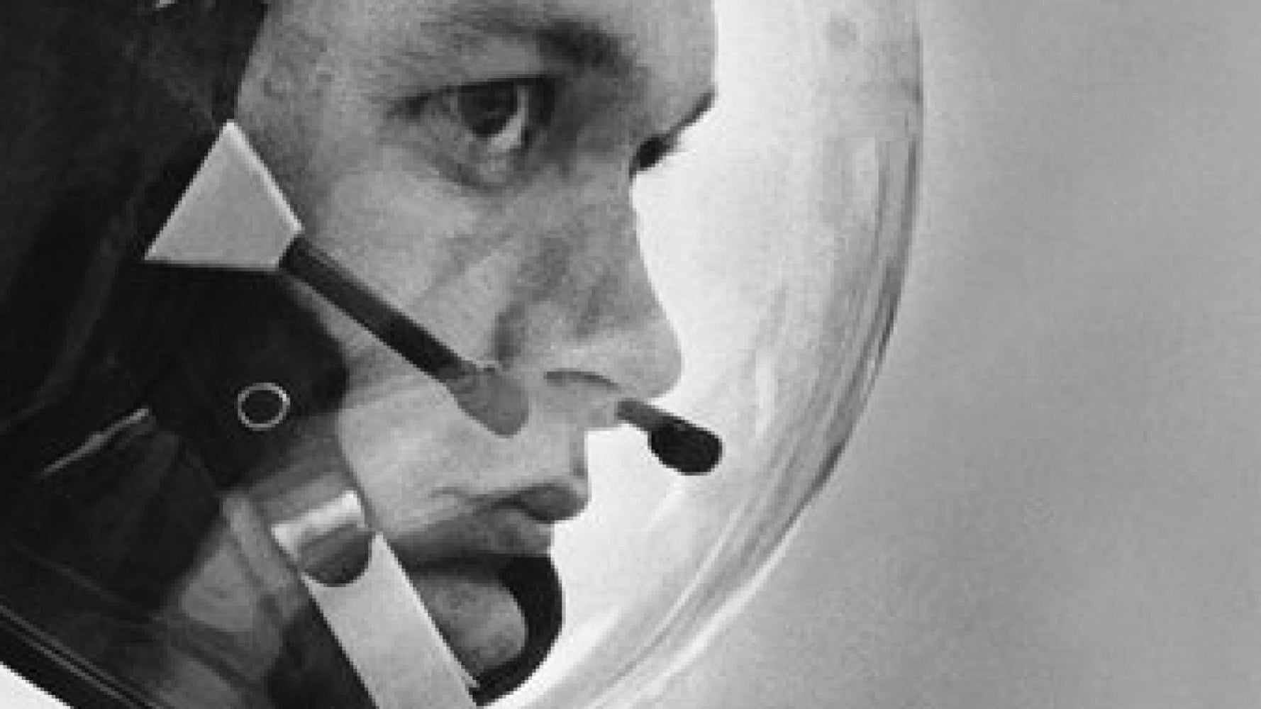 Apollo Astronaut Pictures: 23 Proofs That The Moon Explorers Were ...