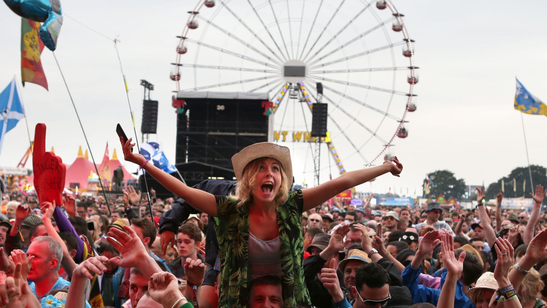 29 Pictures Of People Being Rained On At T In The Park | HuffPost UK ...