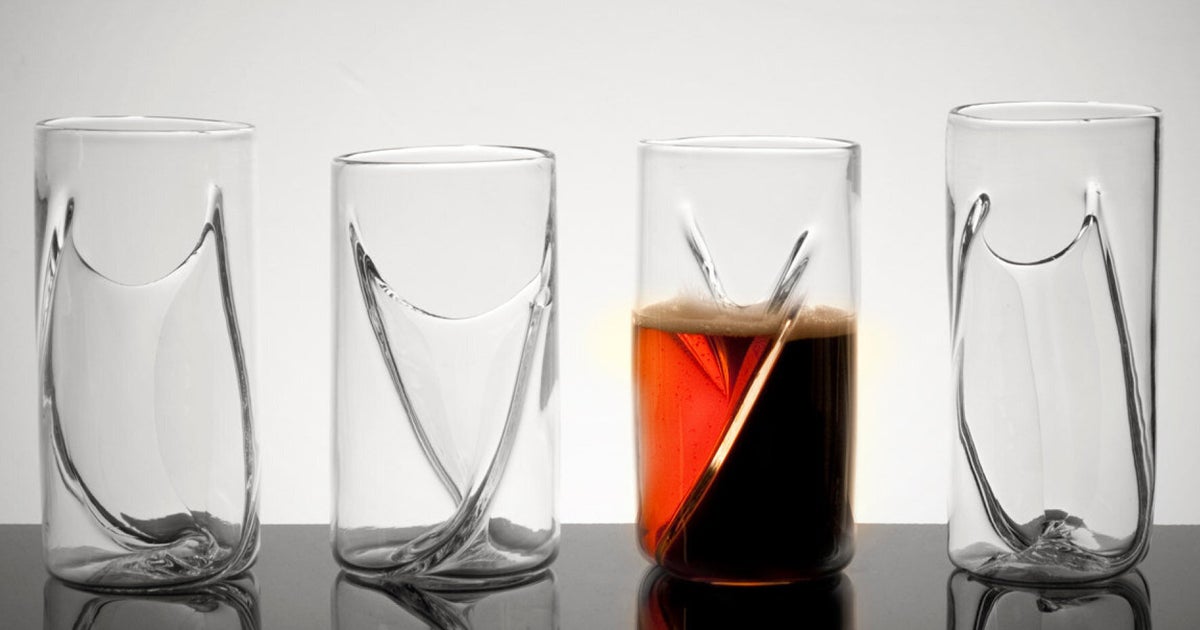 'Dual Beer Glass' Allows You To Drink Two Ales At Once (PICTURES ...