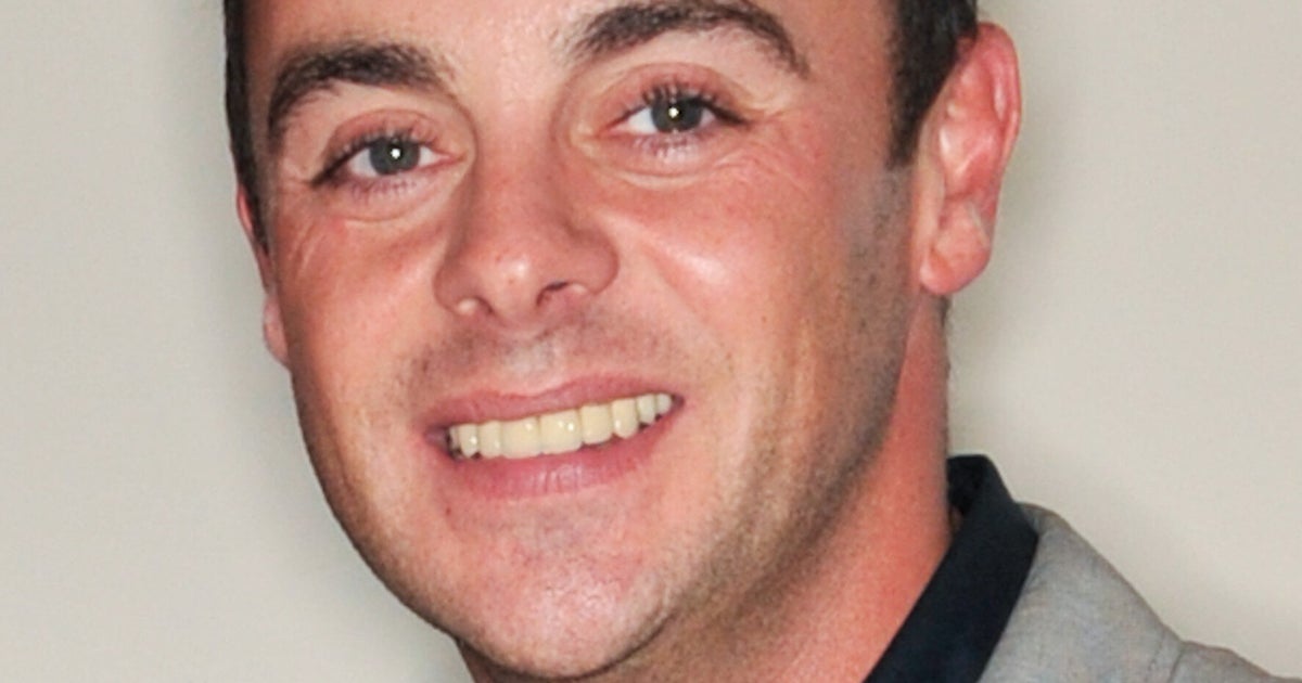 Ant McPartlin Rushed To Hospital After Chopping The Tip Of His Thumb ...