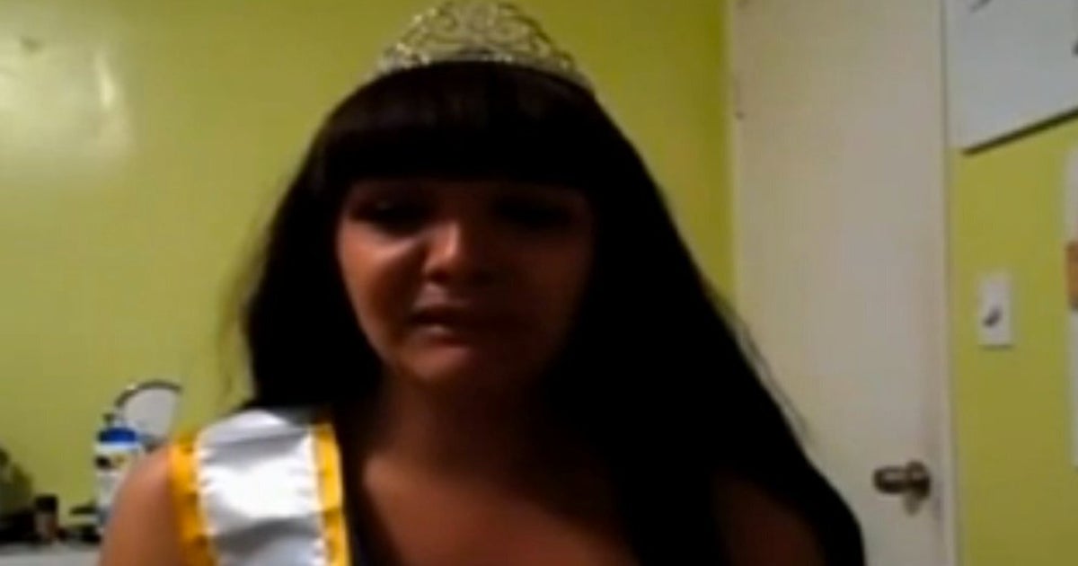 Transgender Homecoming Queen Cassidy Lynn Campbell Reduced To Tears By Negative Reaction Video