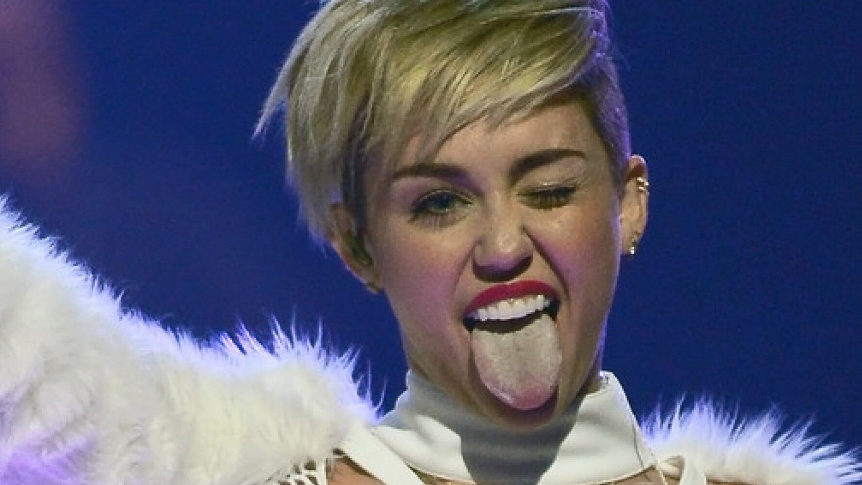 Miley Cyrus Shocks With Drug Comments: 'Weed And MDMA Are Better Than ...