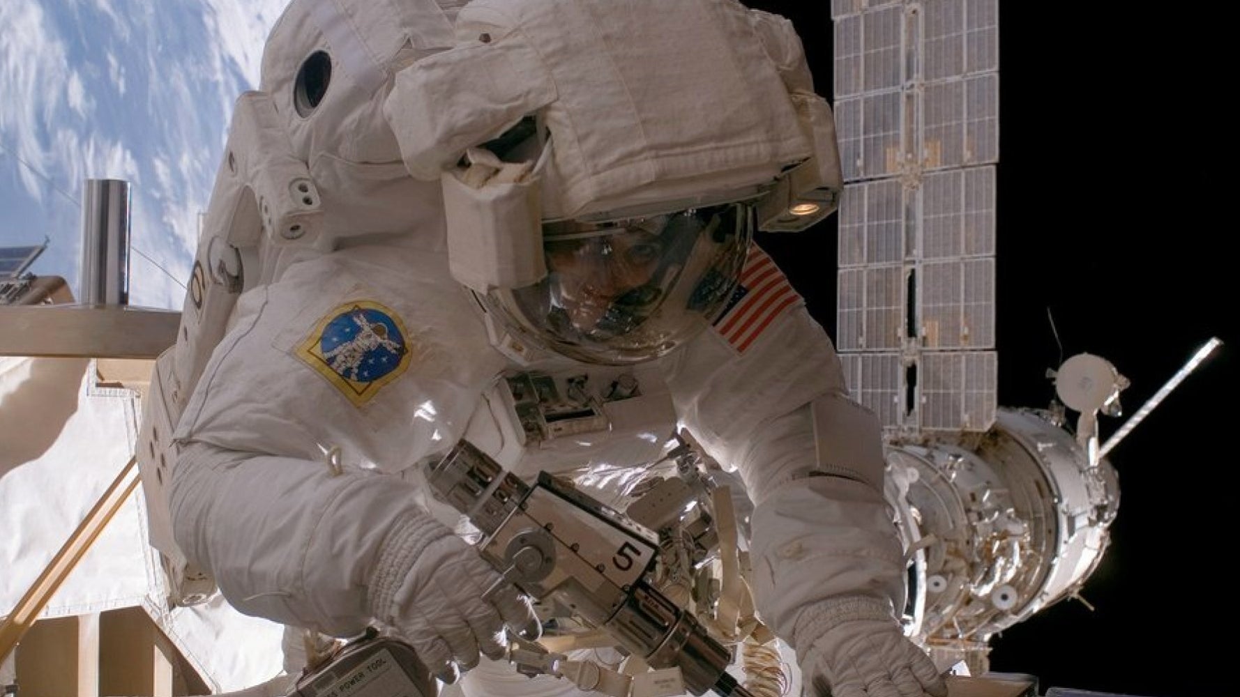 NASA's Real-Life 'Gravity' Images Will Blow You Away (PICTURES ...