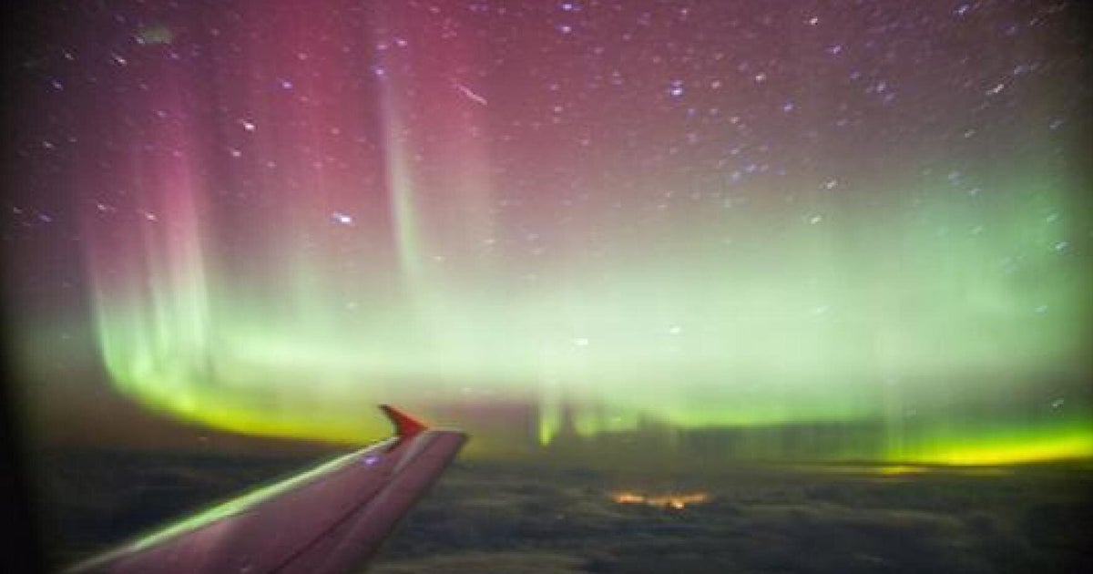 Northern Lights Illuminate Skies For Flight Passengers Over UK ...