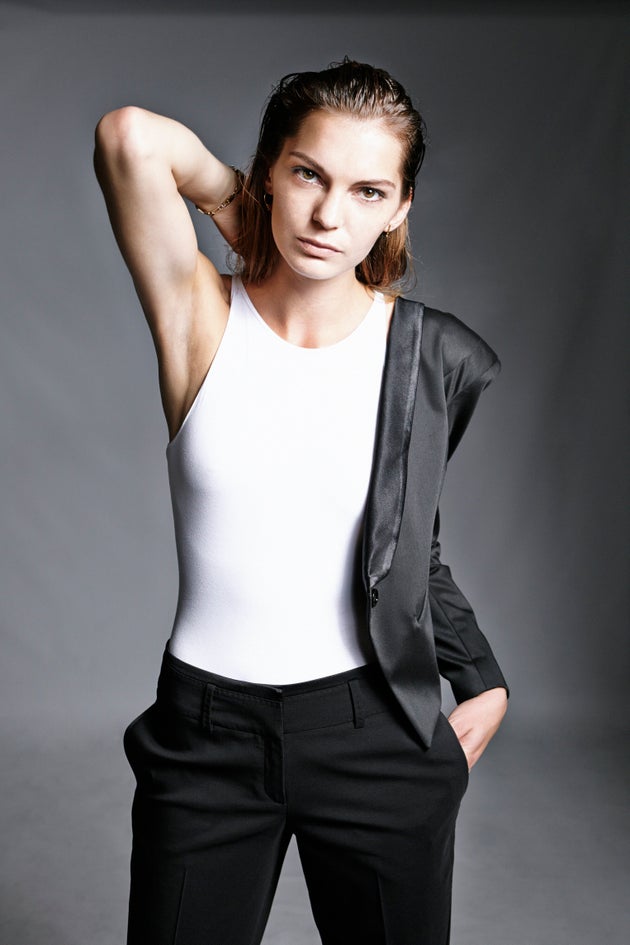 One To Watch: British Singer Rosie Lowe's Experimental R'n'B Debut EP ...