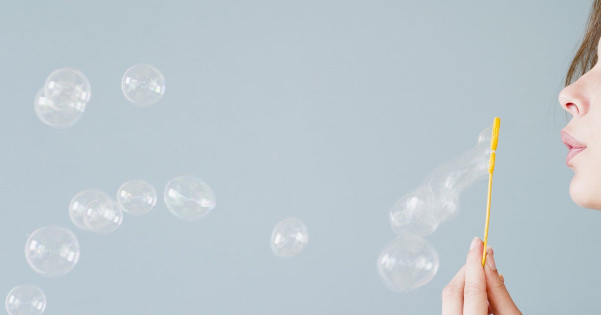 Britain's 50 Favourite Feel Good Things Including Cuddles, Bubble Wrap ...