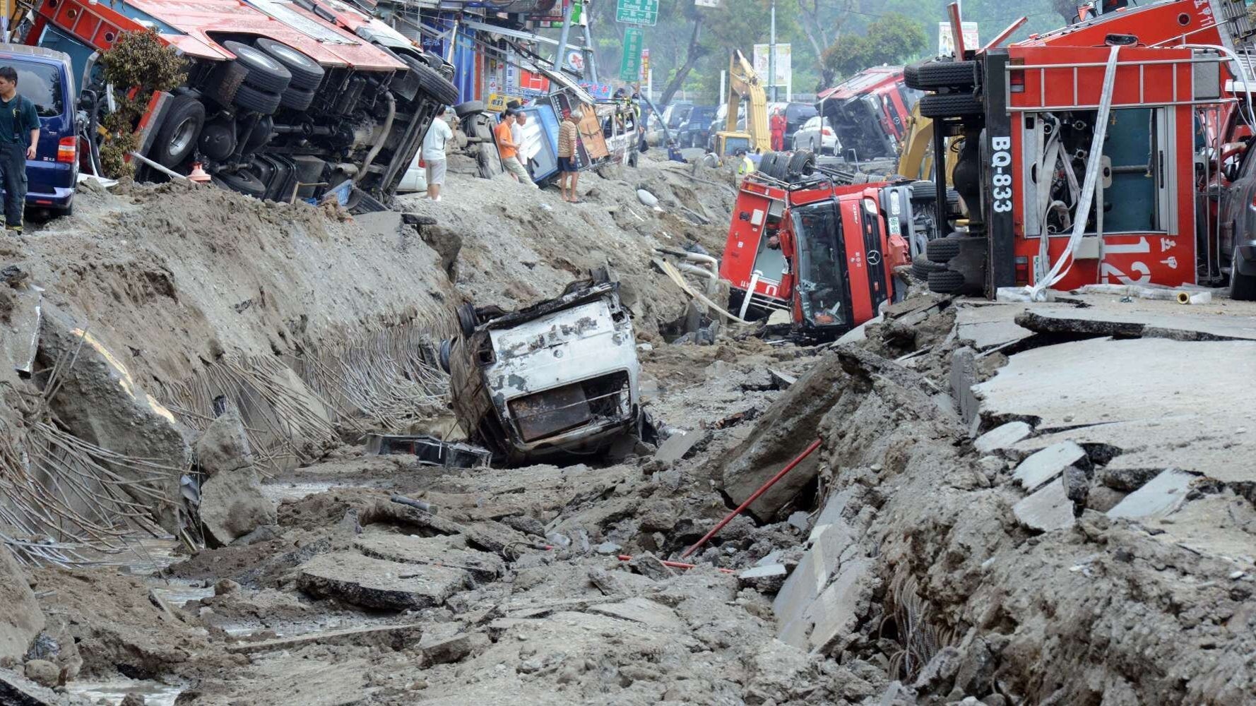 Taiwan Gas Explosion Pictures Capture Aftermath Of Deadly Blast ...