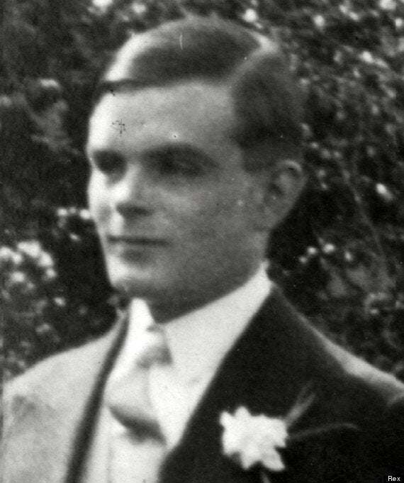 Gay Codebreaker Alan Turing To Receive Posthumous Award | HuffPost UK