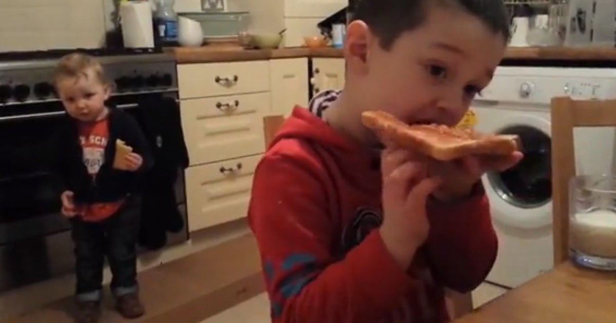 WATCH: These Kids Falling Over Is The Best 26-Second Video You'll See ...