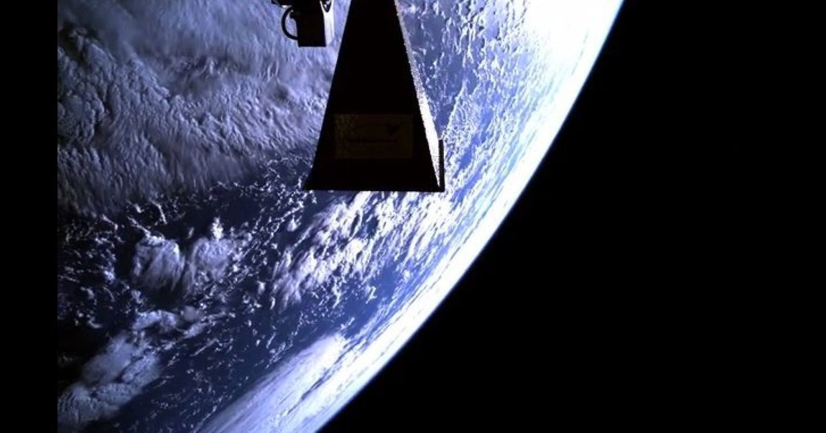 Earth In Orbit Video Taken By TechDemoSat-1 Is Just Immaculate ...