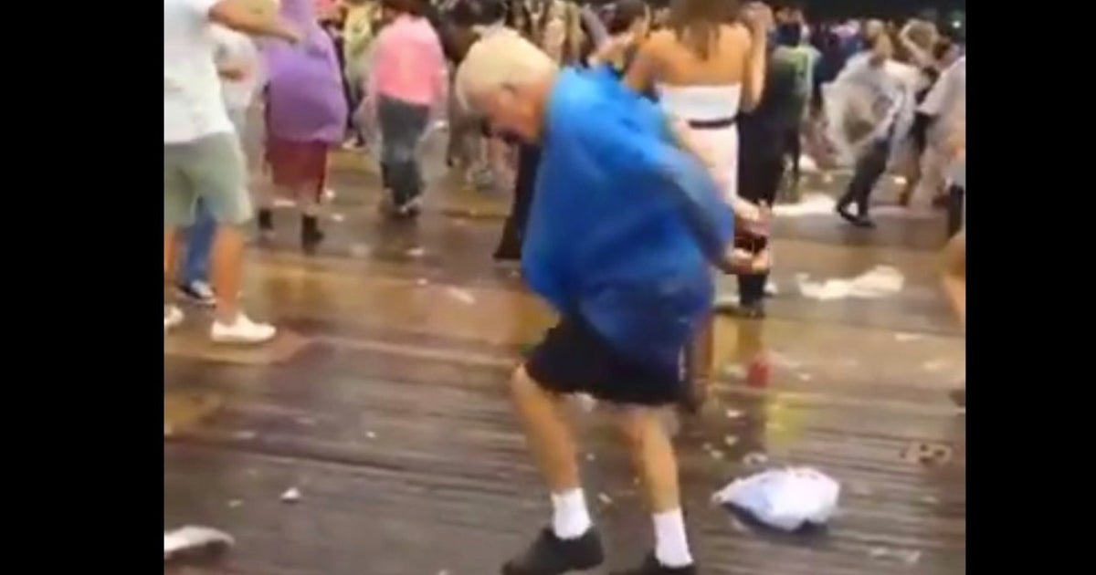 Elderly Man Dances Like Nobody's Watching, Wins The Internet | HuffPost ...