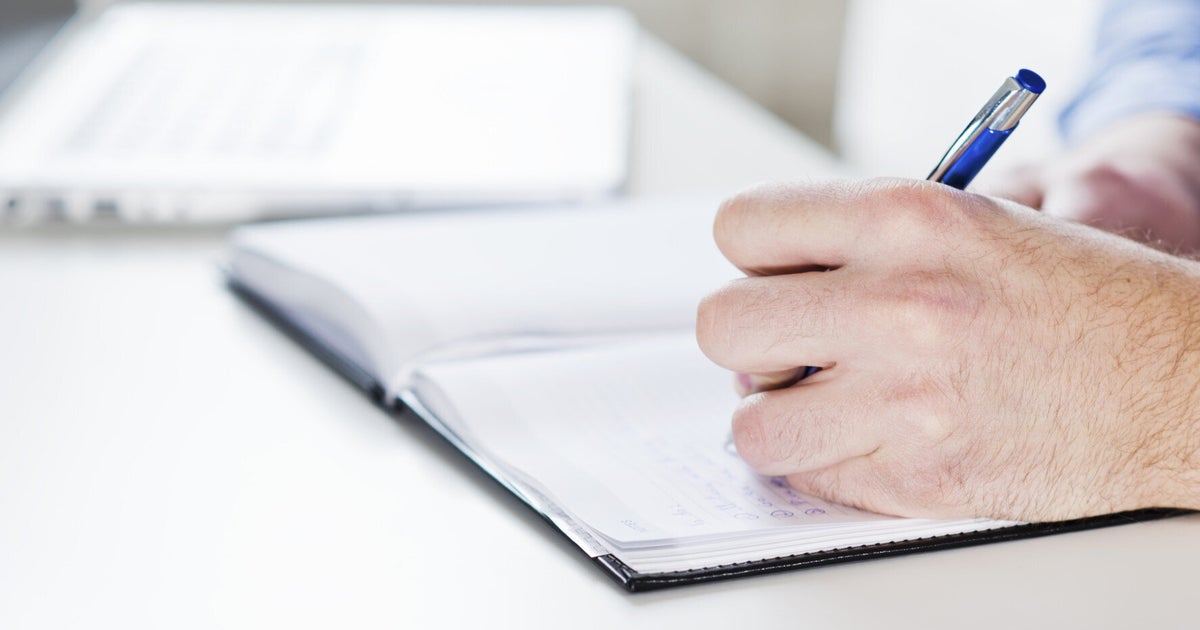 11 Problems Only Left-handed People Understand | HuffPost UK Comedy