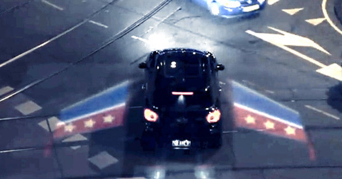 Artist Turns His Car Into A Jet Plane With An LG Projector (VIDEO ...