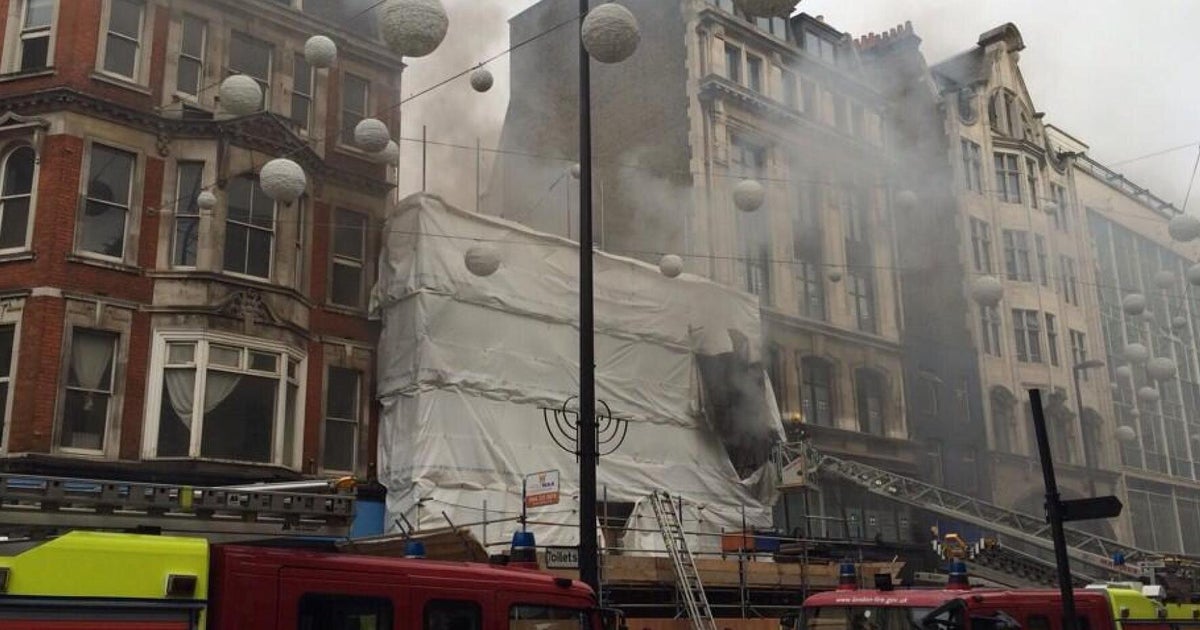 Fire On London's Oxford Street Closes Road (PICTURES) | HuffPost UK News