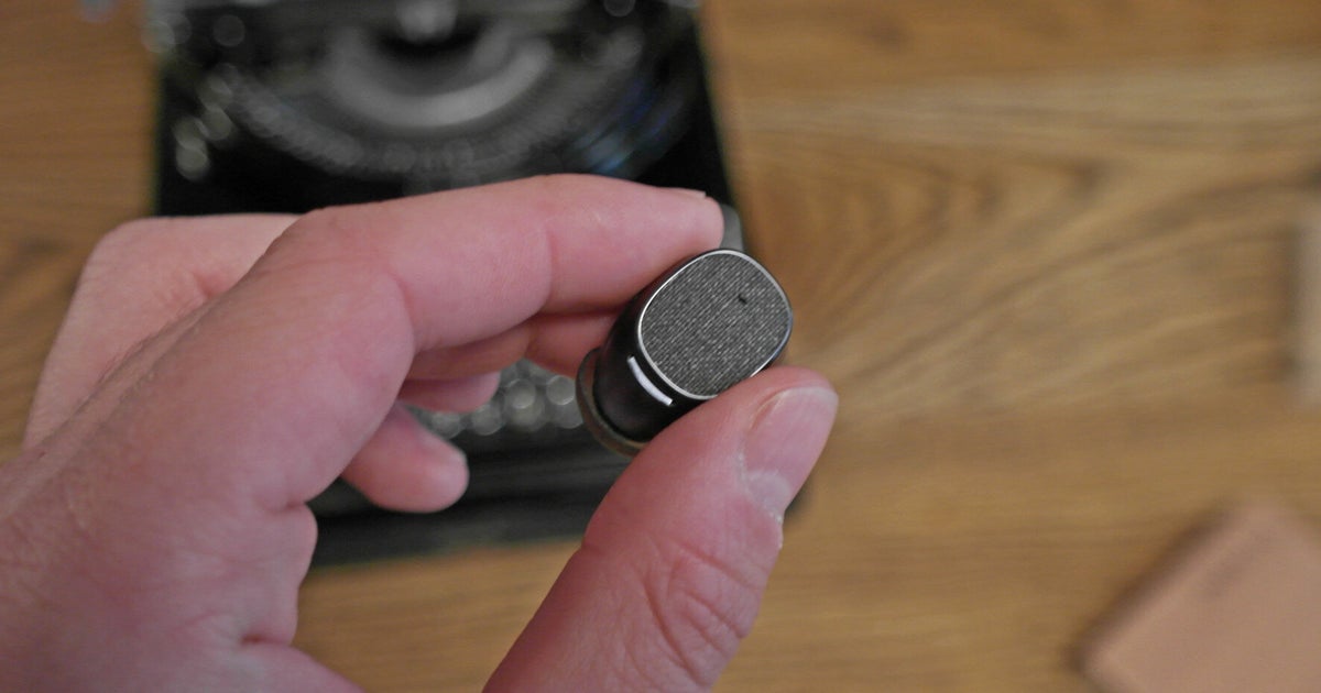 Moto Hint Preview: The First Bluetooth Headset You Might Actually Buy ...