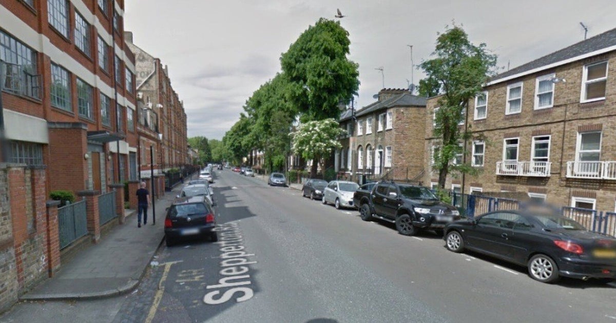 Police Shoot Knife-Wielding Man Dead In Islington, North London ...