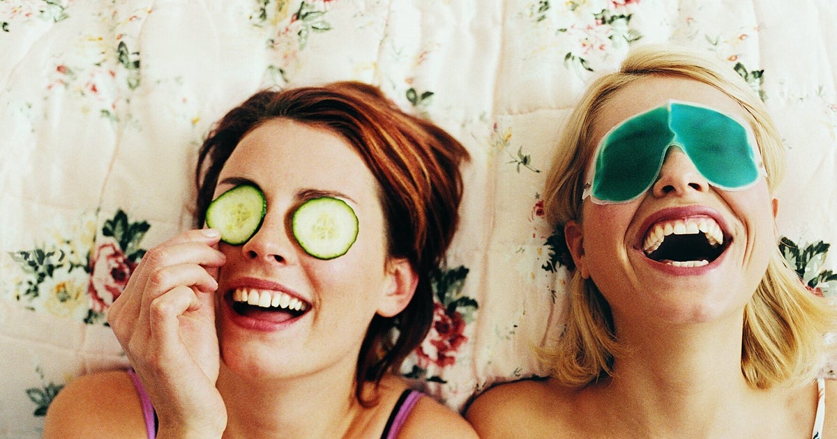 Are You Good At Reading People? Here's How To Spot A Fake Smile ...