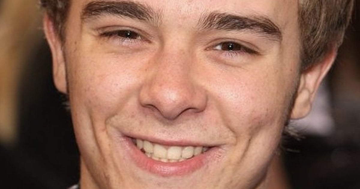 'Coronation Street' Actor Jack Shepherd Apology After Making Twitter ...